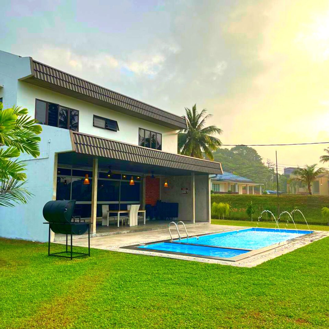 Pine Villa - Shore House